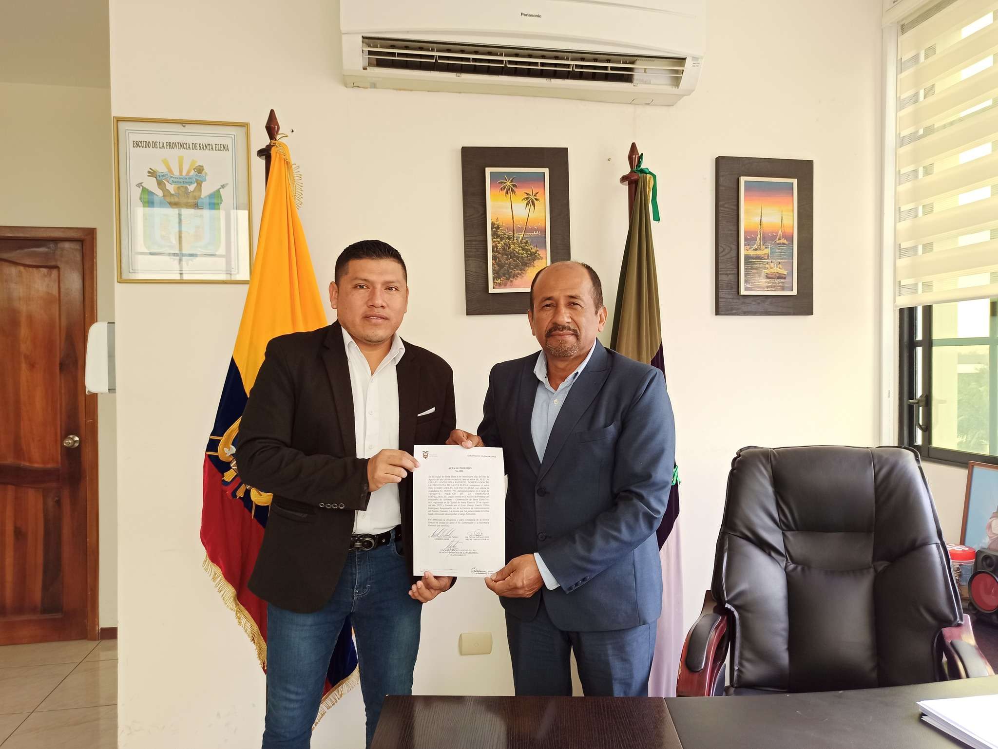 Mario Aquino es el nuevo Teniente Político de Manglaralto. - Nico Peninsula