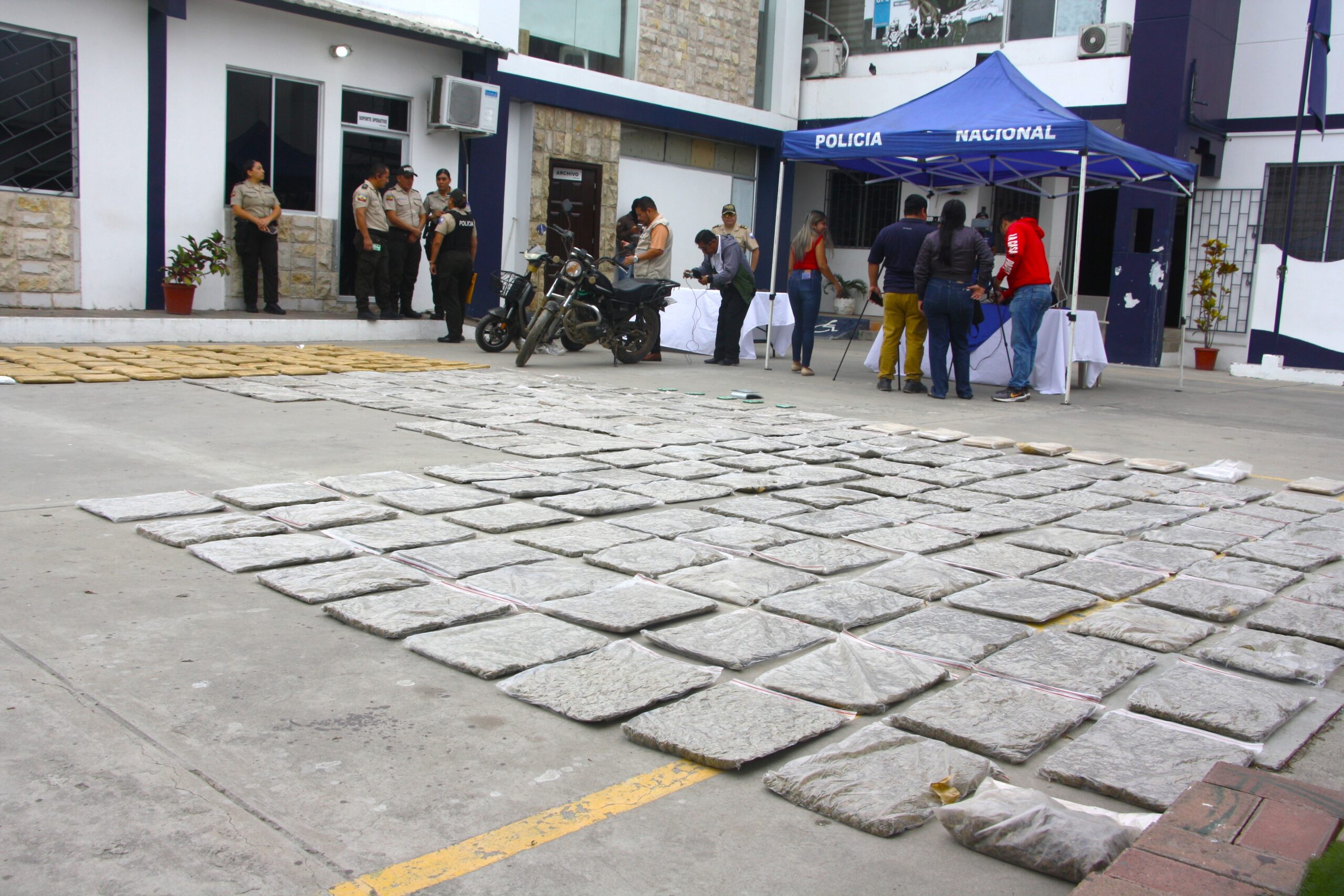 Se investiga a dueños de vivienda donde se decomisó droga en Ballenita
